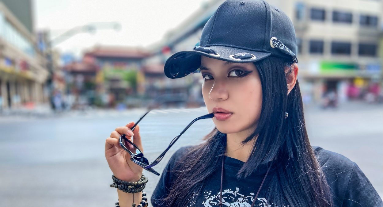 Sophia Venn Unveils Her New Album "Save Me" | Tunepical