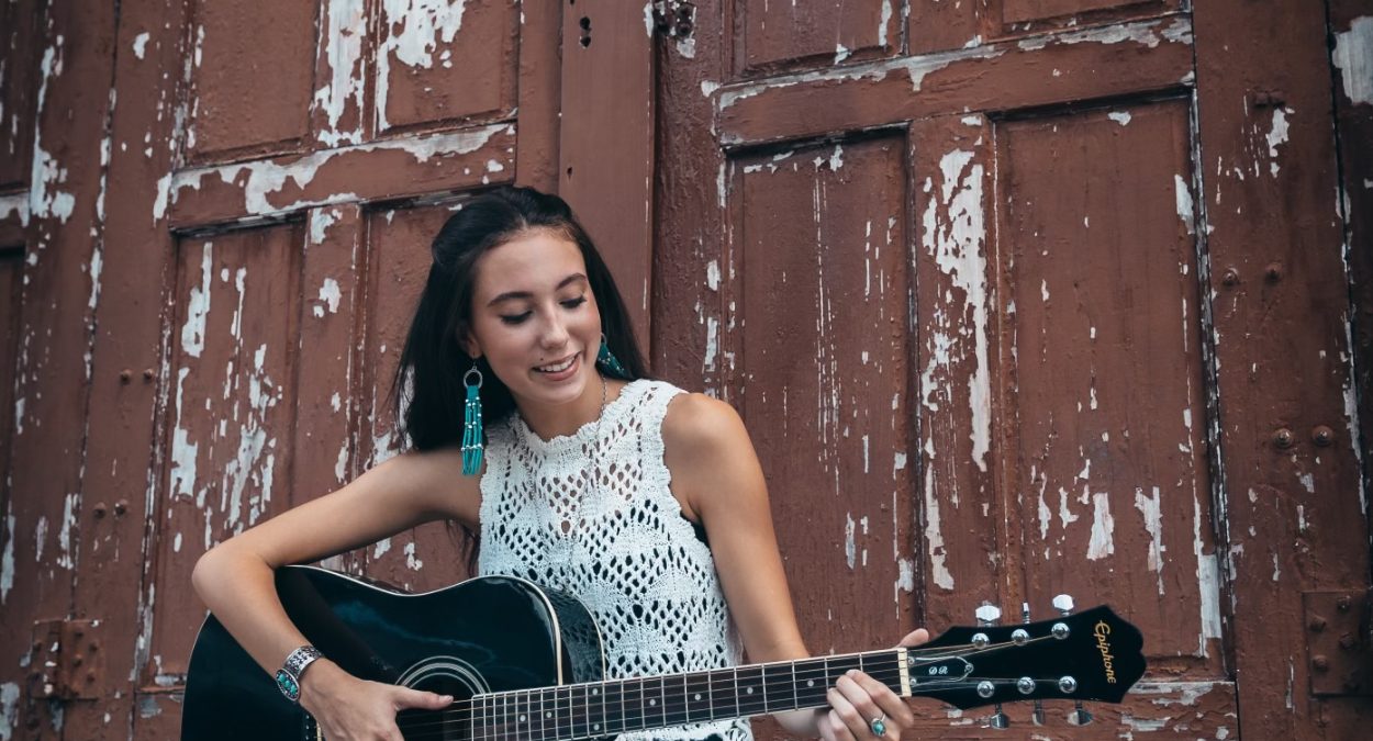 Upcoming Country Girl Maddy Lee Ann From Orlando Debuts Her Single ...