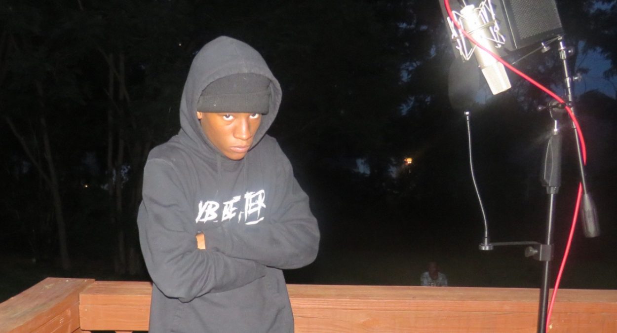 Kansas based up-and-coming hip hop emcee SL Jabarie lyrically pulls up ...