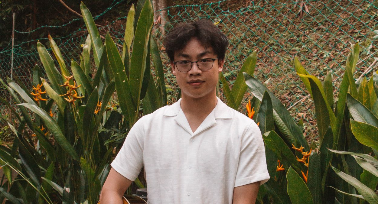 Malaysian, UK-based up-and-coming singer-songwriter Sky Saw returns ...