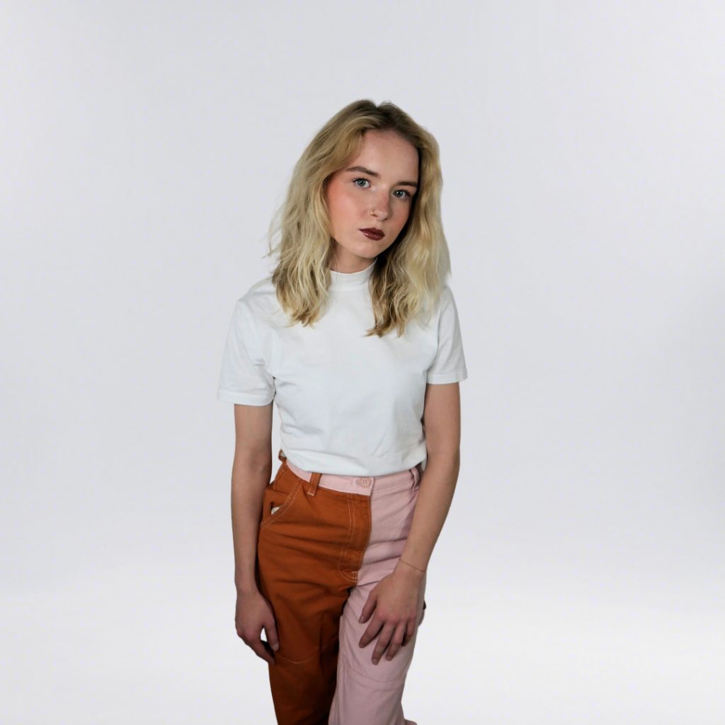 Fast-rising UK-based pop sensation Charliee returns with a sweet ...